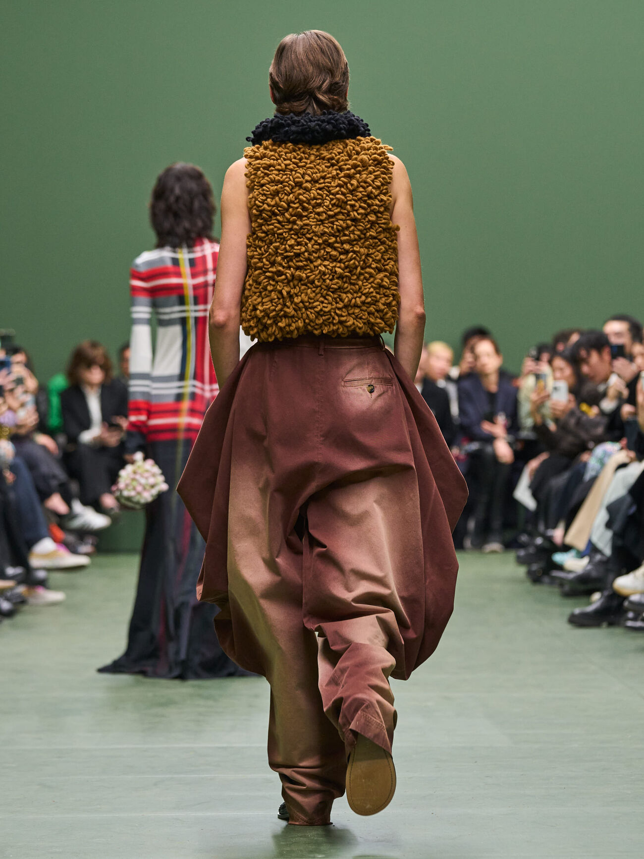 LOEWE Women's 2024 Fall / Winter Runway Collection